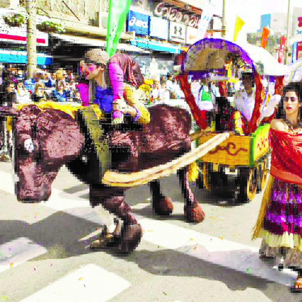 The world’s weird and wacky Purim customs - SA Jewish Report