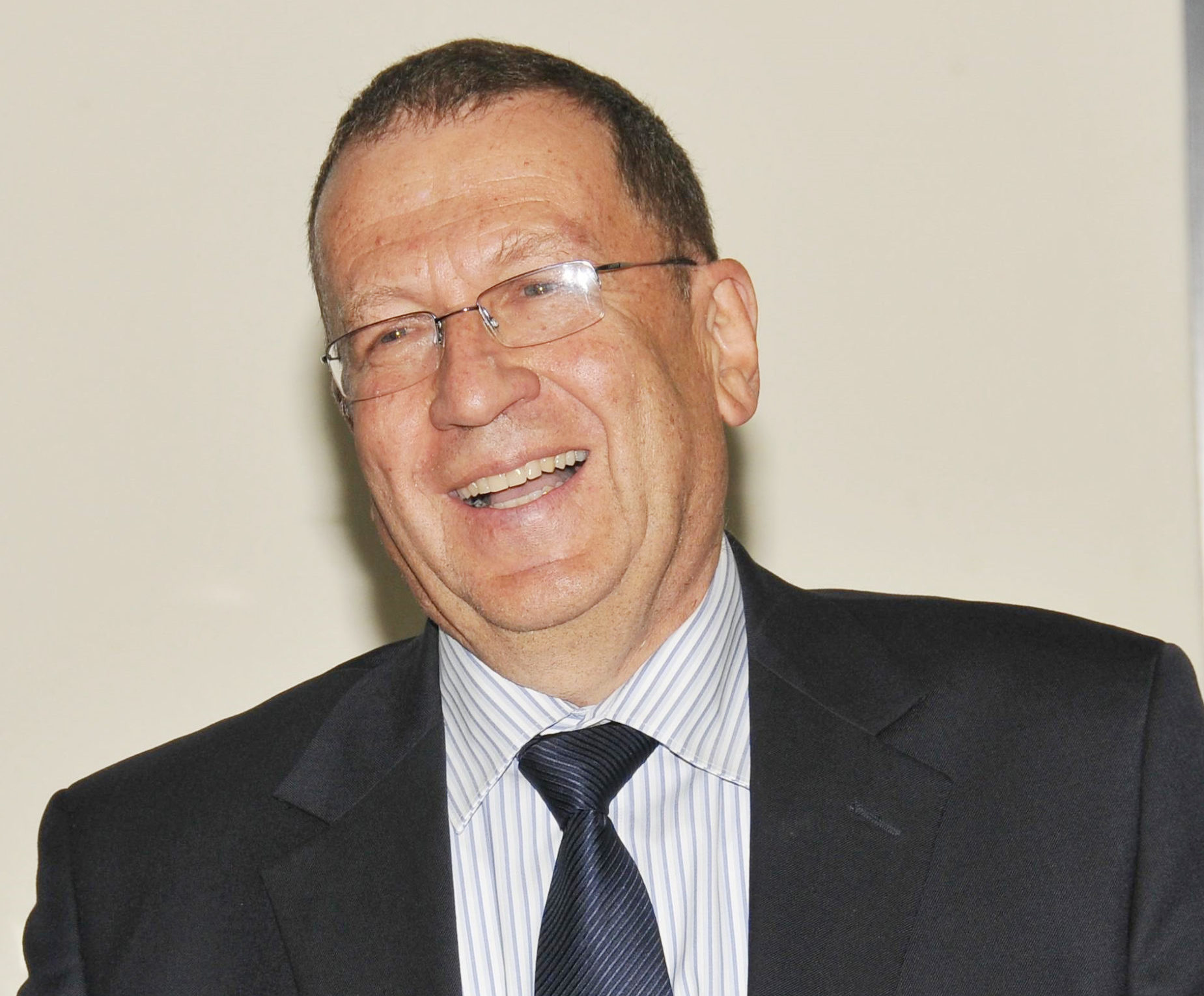 Eminent virologist highlights science’s social responsibility - SA ...