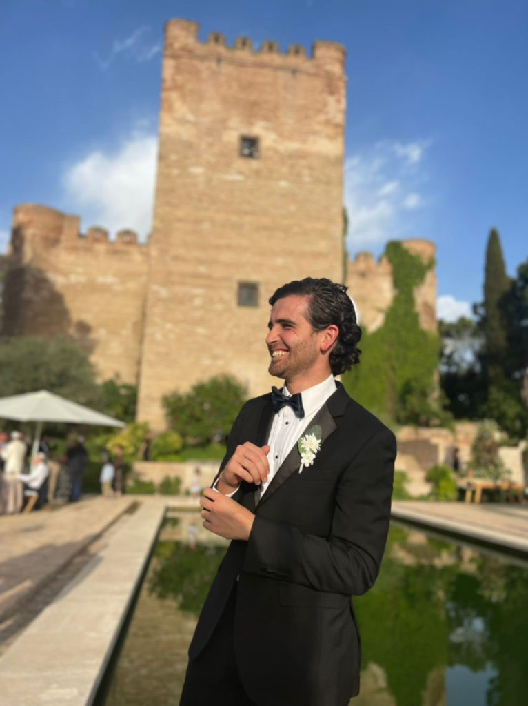 Knight in shining armour makes SA home - SA Jewish Report