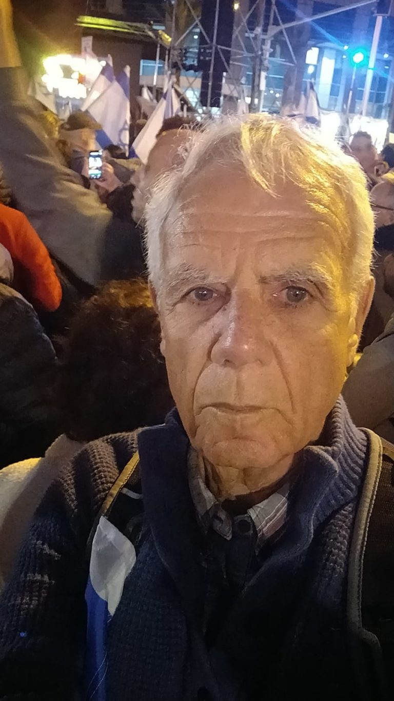 SA olim join throngs in Tel Aviv protest - SA Jewish Report