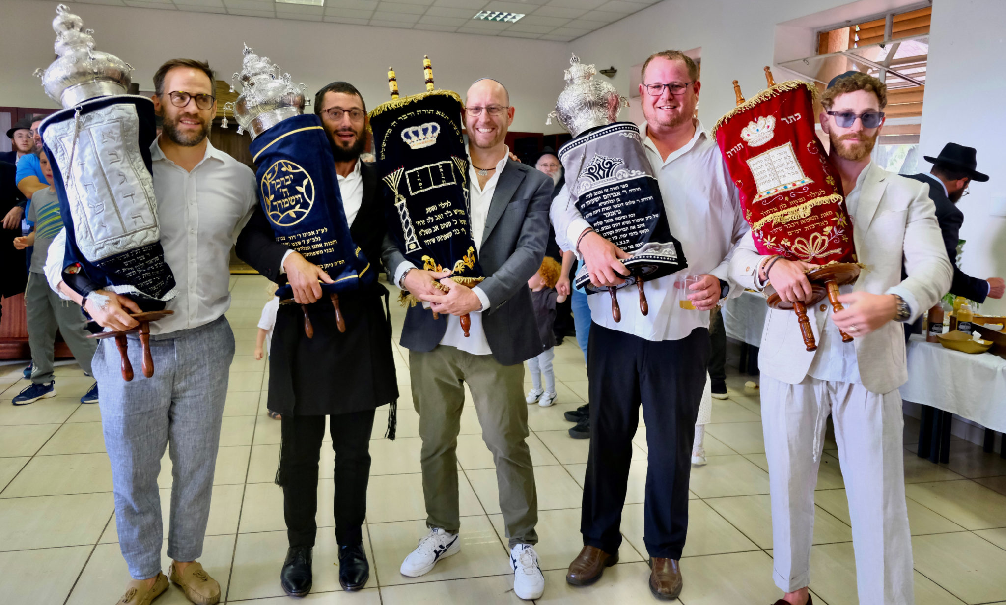 Chassidim Shul gets Torah in honour of Dovi Crouse - SA Jewish Report
