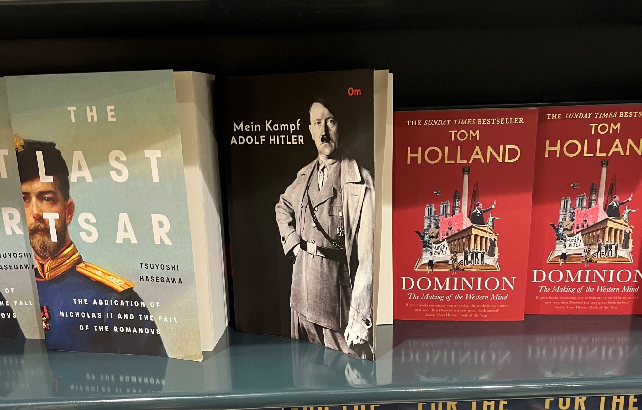 Mein Kampf touted as flight read - SA Jewish Report