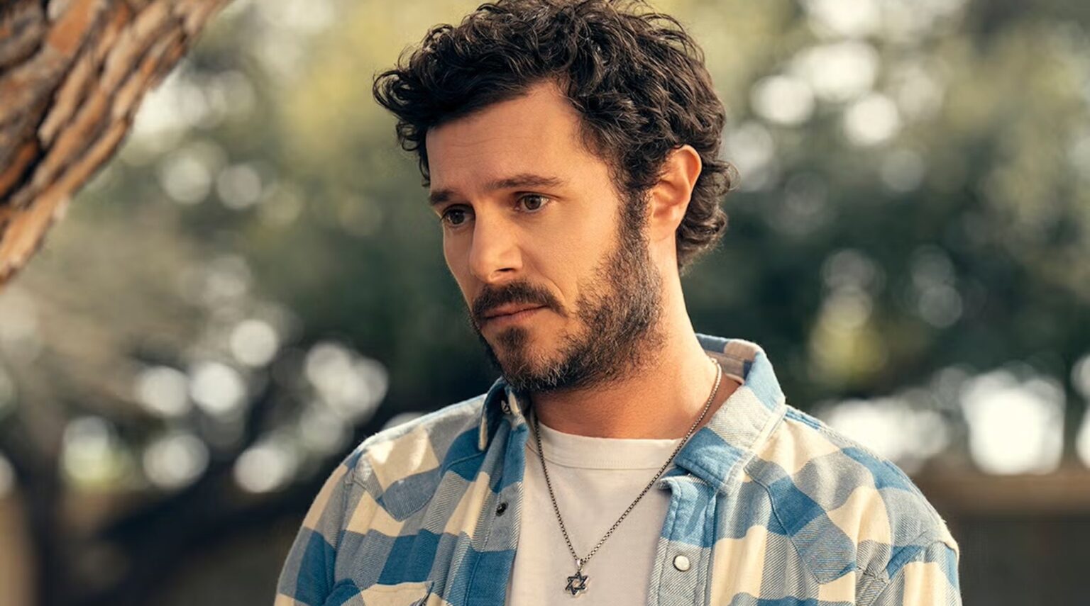 Season 2 of Nobody Wants This arrives on Netflix, returning Rabbi Noah ...